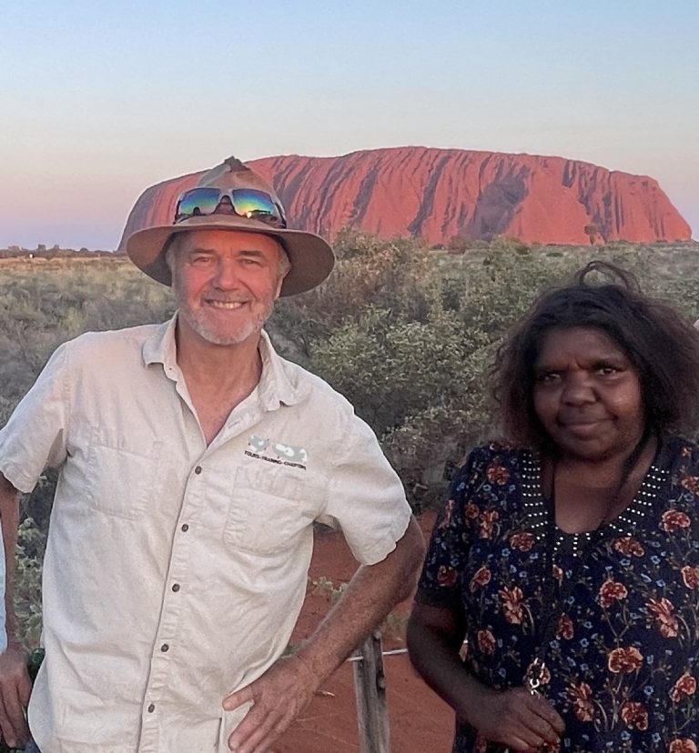 Uluru Aboriginal Cultural Experience - AUSTRALIAN PRIVATE TOURS
