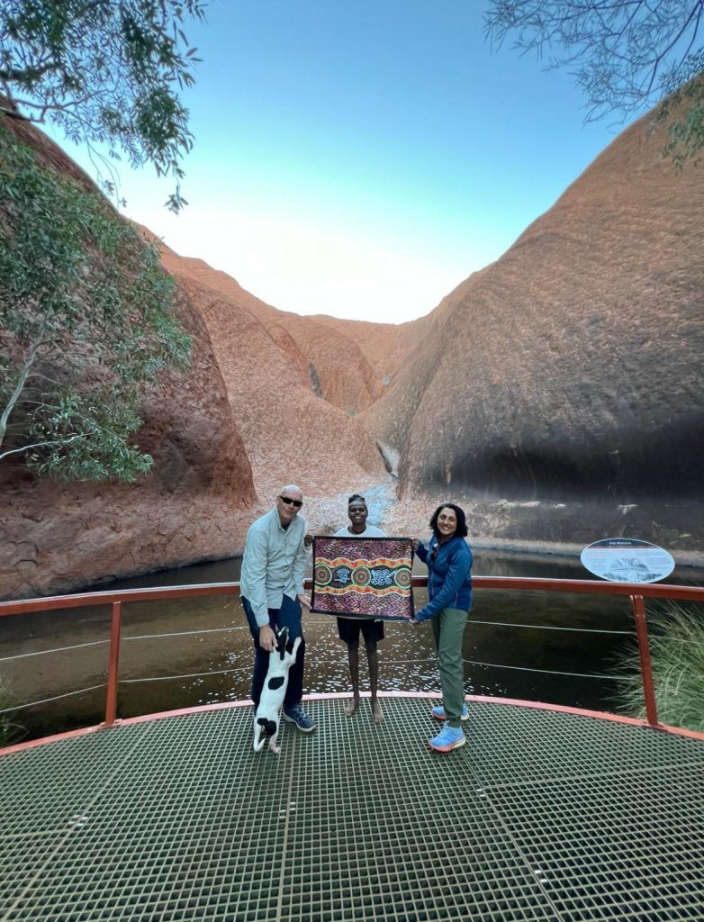 Aboriginal Tours Uluru Ayers Rock - AUSTRALIAN PRIVATE TOURS